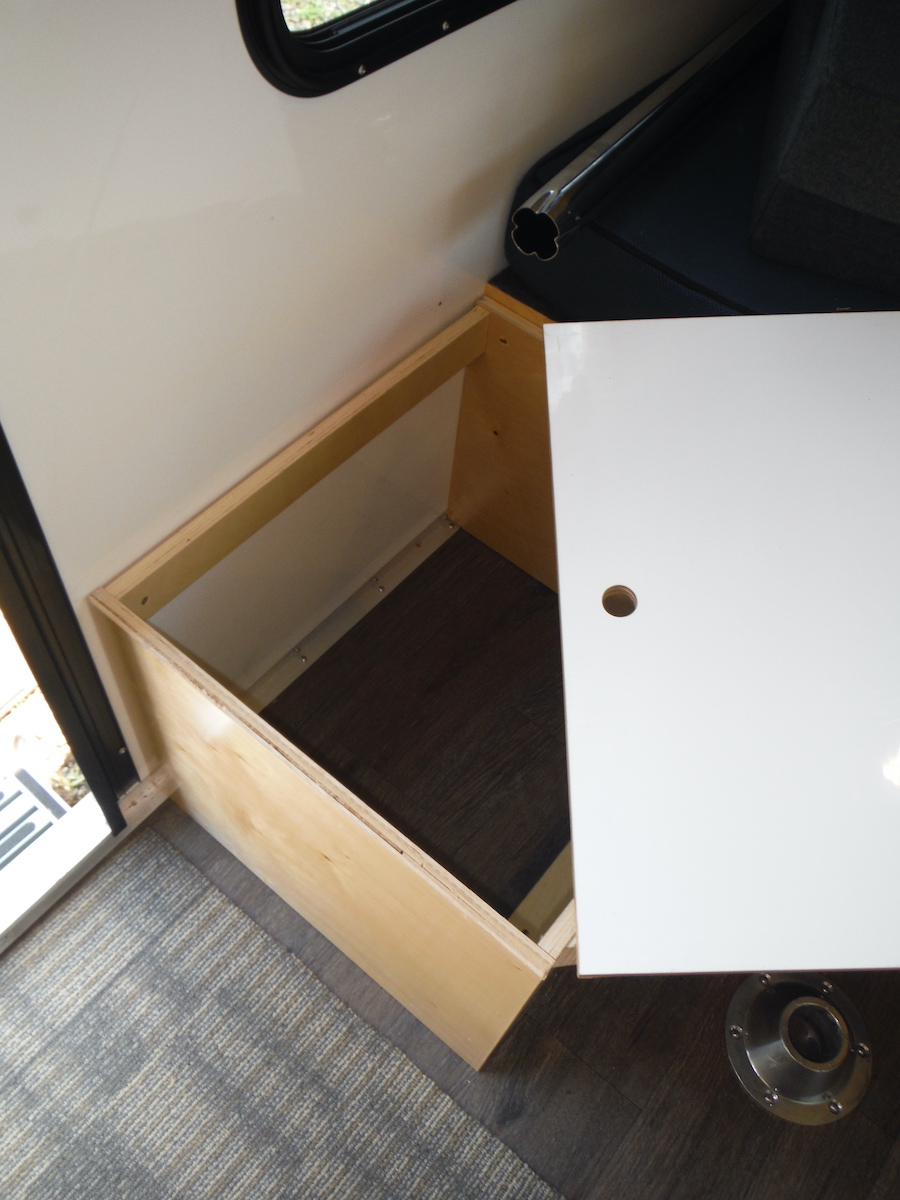 Pre-owned 2018 Rustic Trail Grizzly Bear Teardrop Travel Trailer