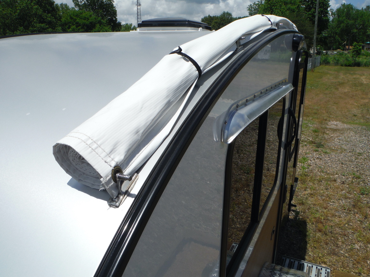 Pre-owned 2018 Rustic Trail Grizzly Bear Teardrop Travel Trailer